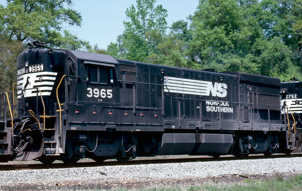 Norfolk Southern U23B #3965
